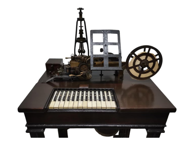 Hughes Telegraph Set Built by Siemens and Halske 19th Century For Sale ...