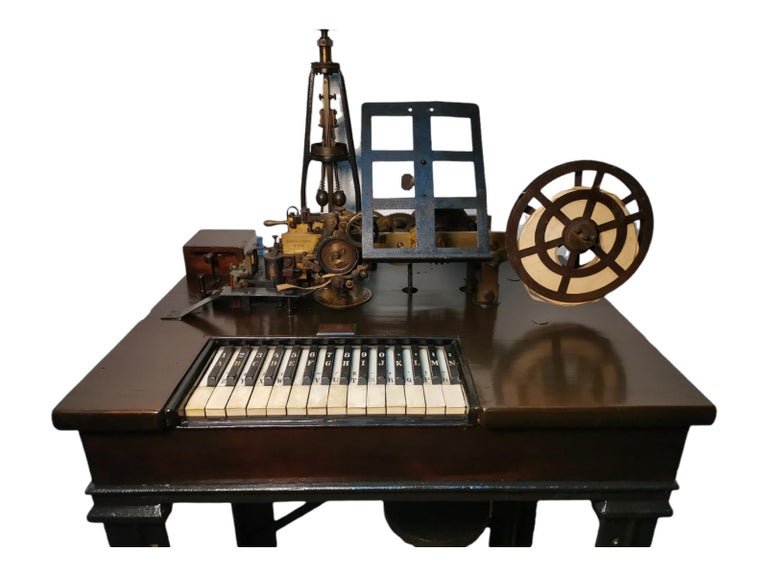 Hughes Telegraph Set Built by Siemens and Halske 19th Century For Sale ...