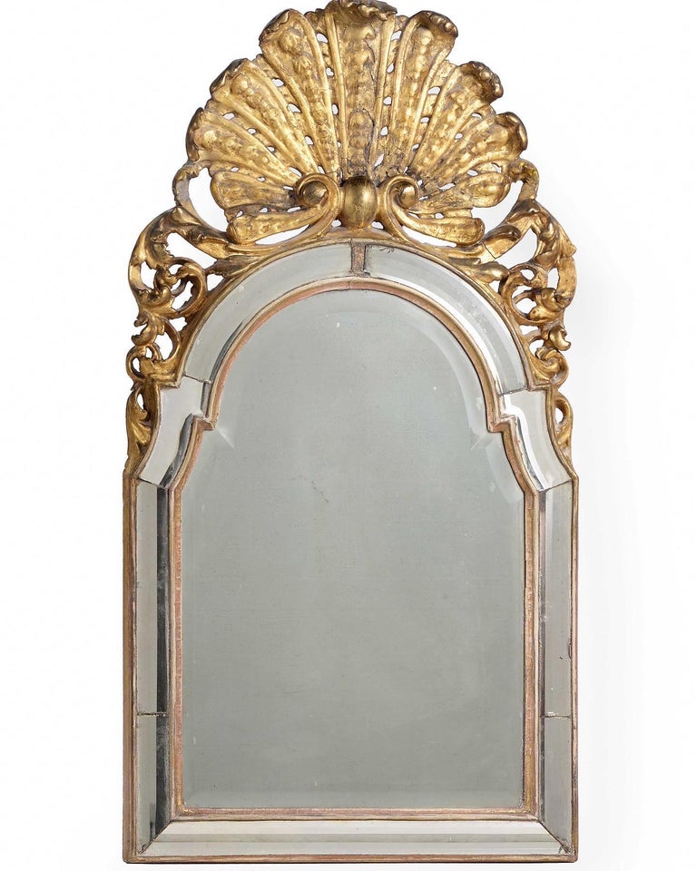 Queen Anne 'Baroque Shell' Gilt Mirror, c.1710 For Sale at 1stDibs