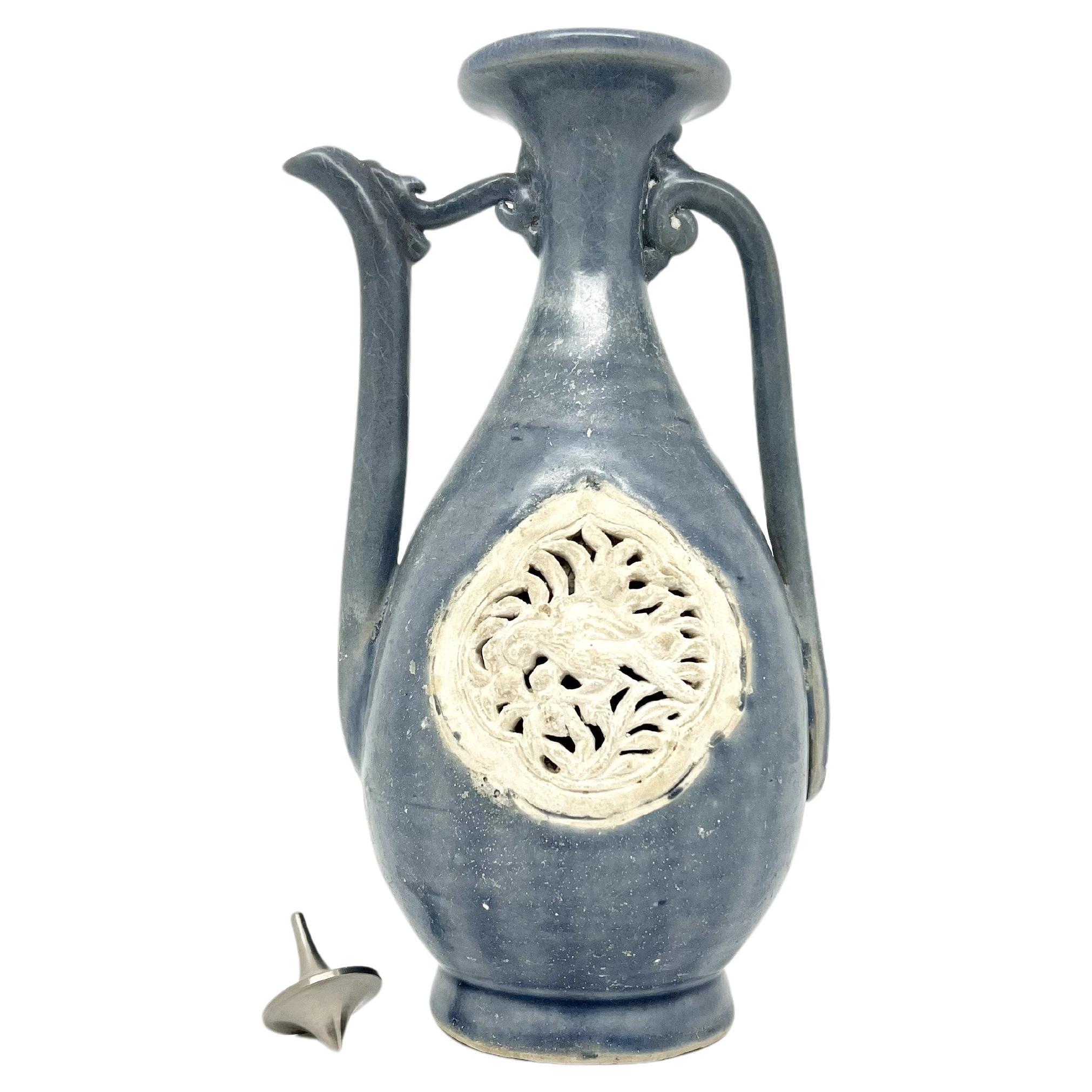 Annamese blue and white bowl, circa 15th century. For Sale at 1stDibs