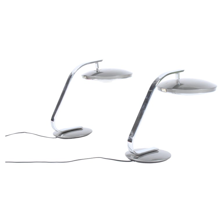 A Rare Pair Of Vintage Model 520 C Fase Table Lamps For Sale at 1stDibs