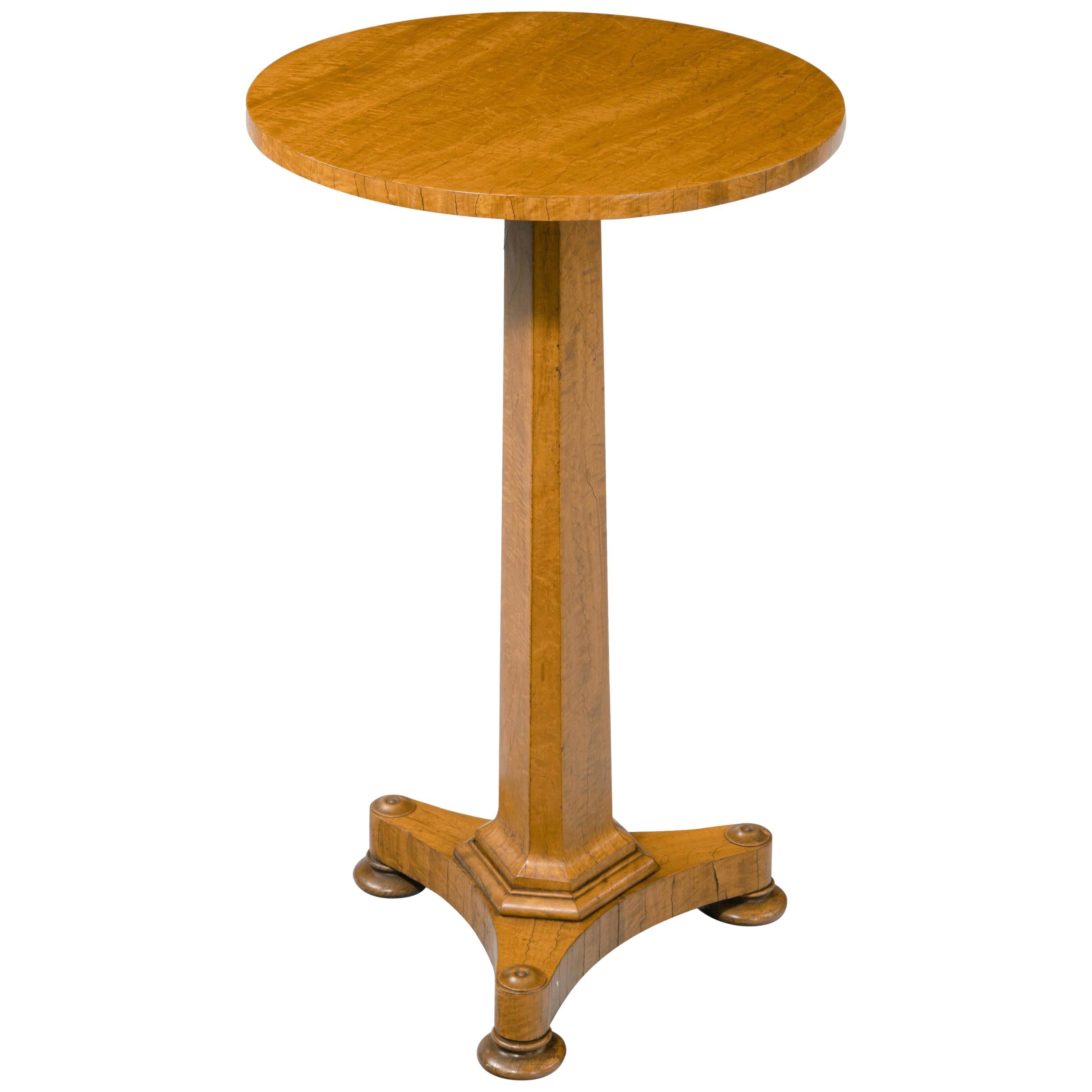 Memphis Period Occasional Table For Sale at 1stDibs