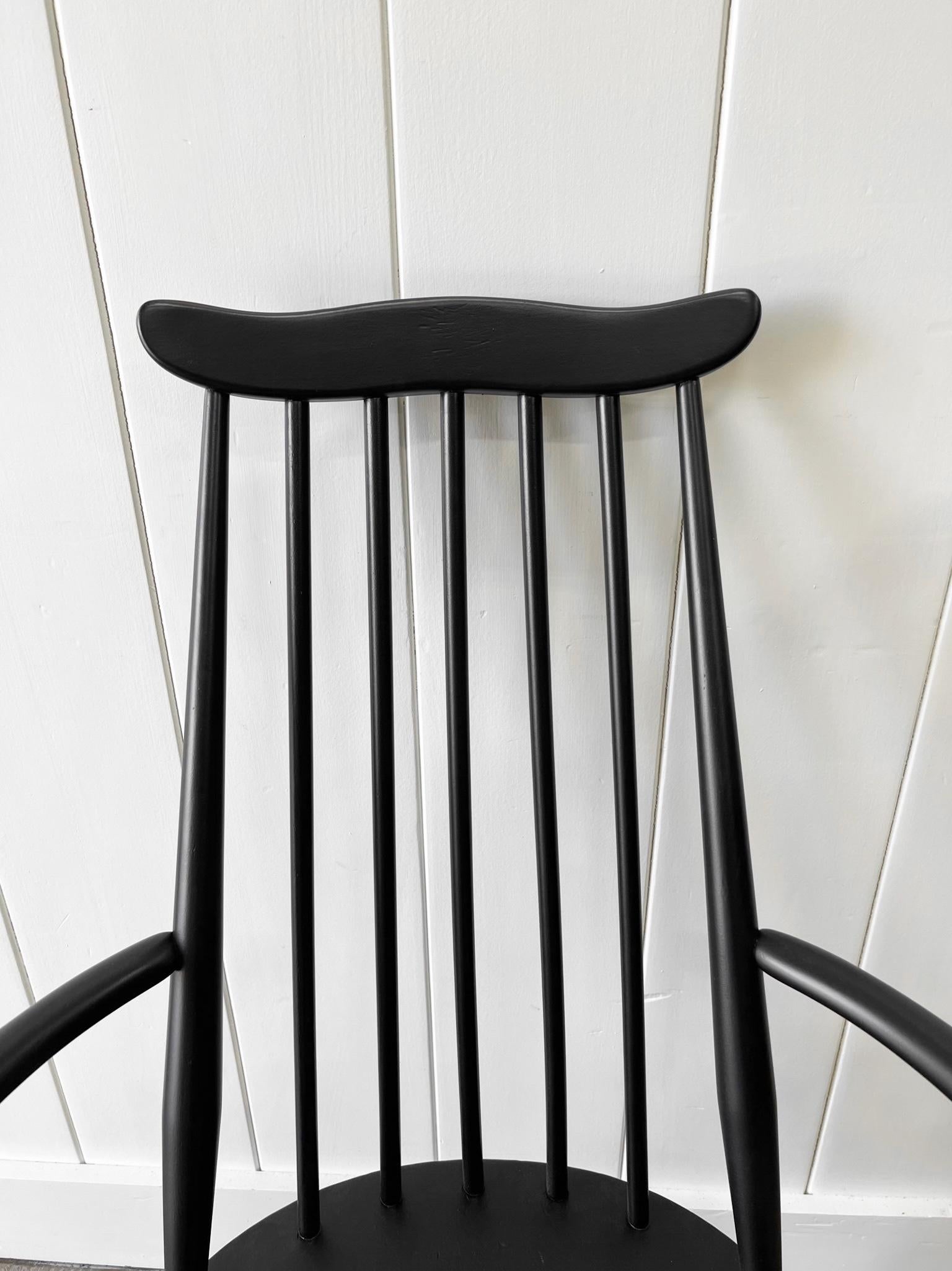 A Set of 4 Black Ercol Chairs For Sale at 1stDibs
