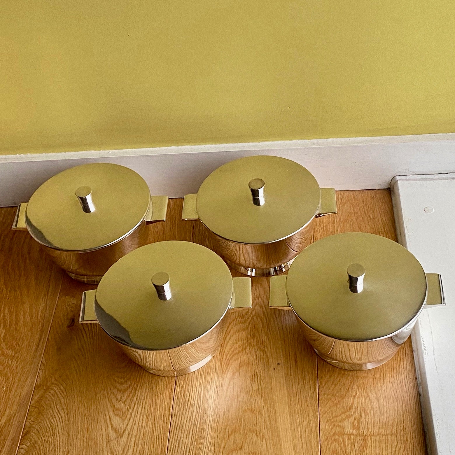 A set of 4 Mid Century Gio Ponti 140 CL deep tureens, VI Triennale ...