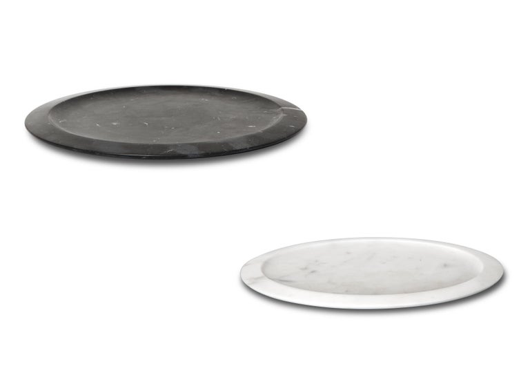 Set of Nysiros Serving Plates, Black and White by Ivan Colominas For ...