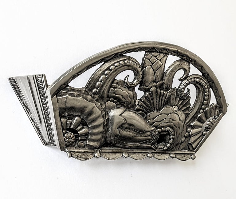 Single French Art Deco Octopus Wall Sconce For Sale at 1stDibs