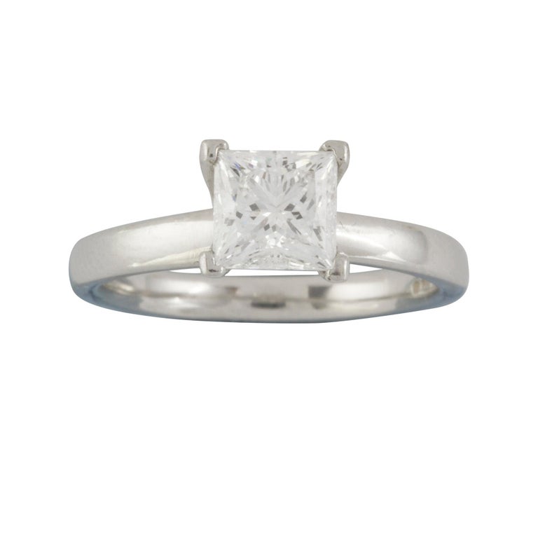 Single Stone Solitaire Diamond Ring For Sale at 1stDibs