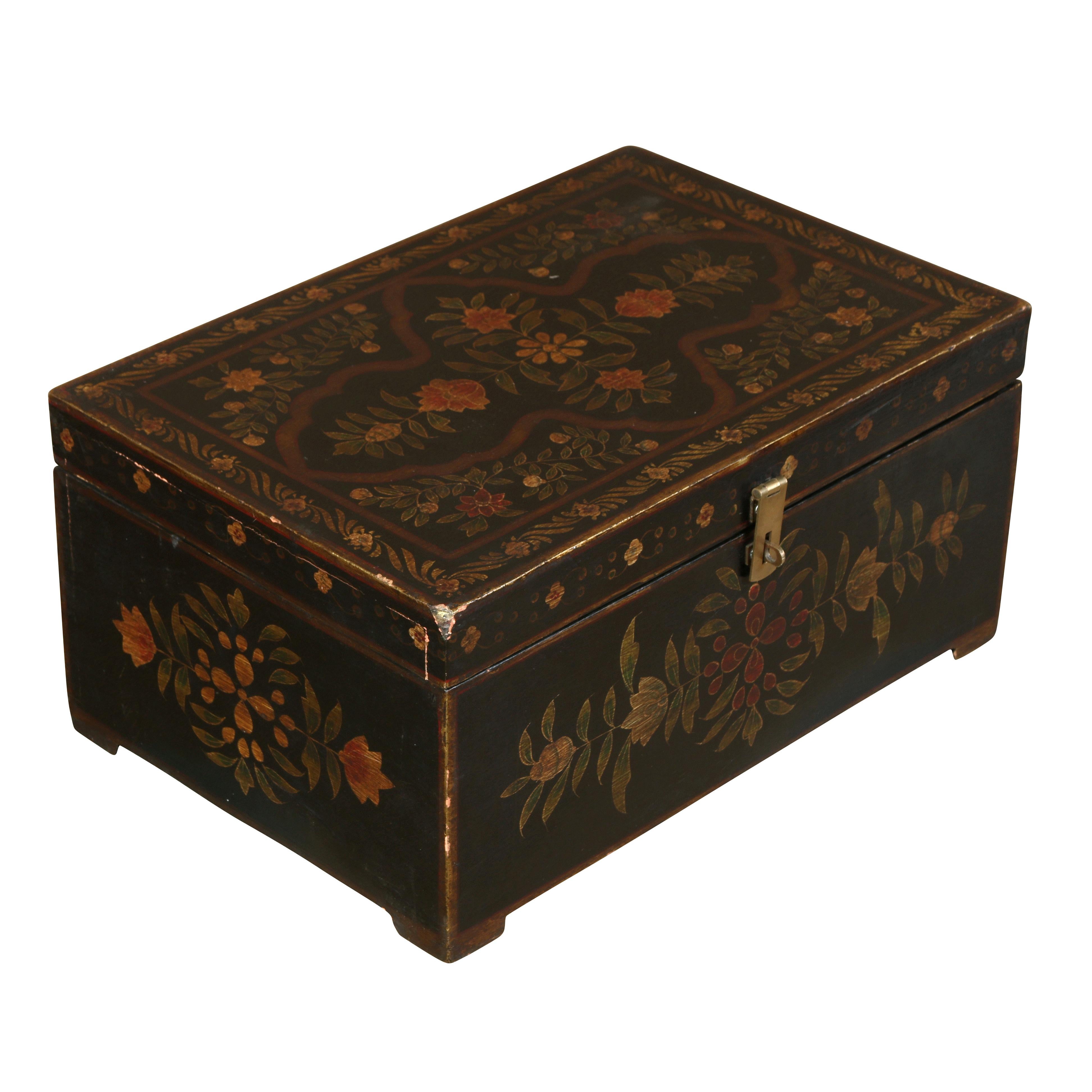 Small Painted Box with Floral Design For Sale at 1stDibs