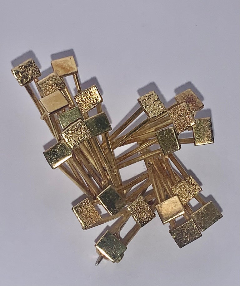 Stylish Alan Martin Gard Mid-Century Modern 18k Gold For Sale at 1stDibs