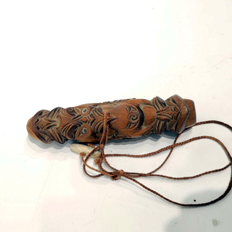 Superb New Zealand Maori Flute Koauau, circa 1900 For Sale at 1stDibs