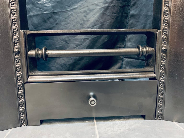 Victorian Scottish Carron of Falkirk Cast Iron Fireplace Insert at ...