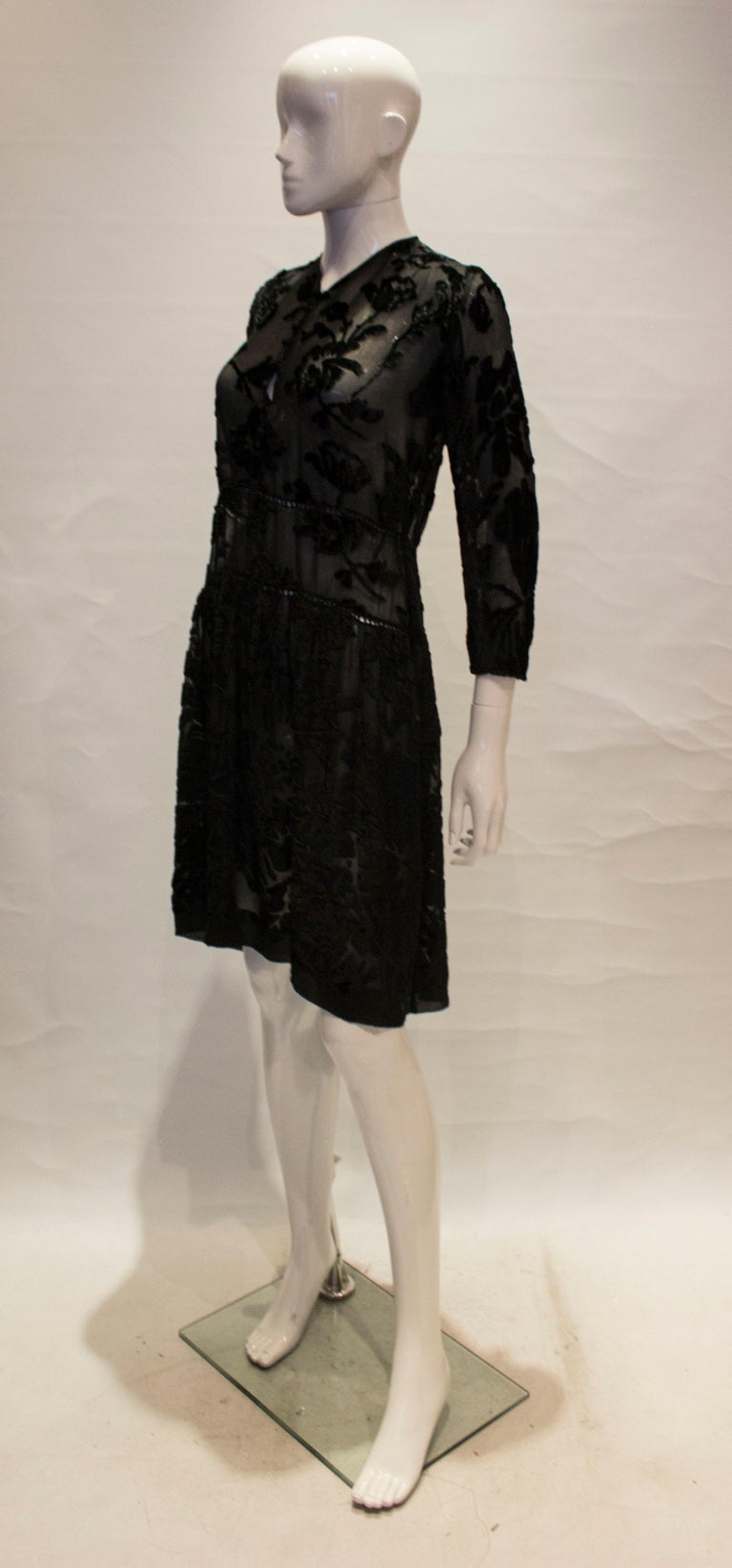 a vintage 1920s - 1930s black floral devore day dress small For Sale at ...