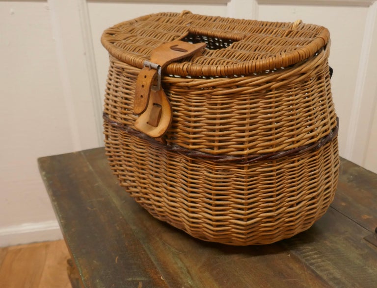 Vintage Victorian Oval Wicker Fishing Creel For Sale at 1stDibs ...