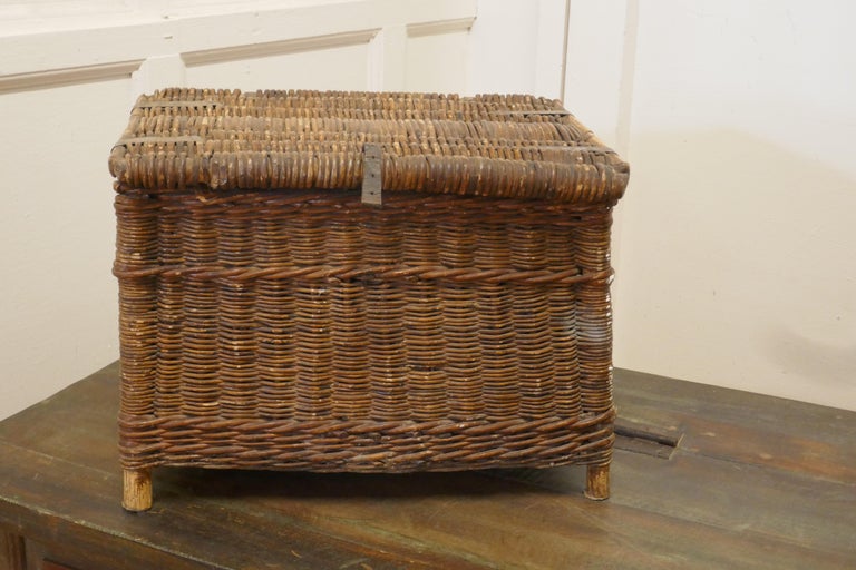Vintage Victorian Wicker Fishing Creel For Sale at 1stDibs