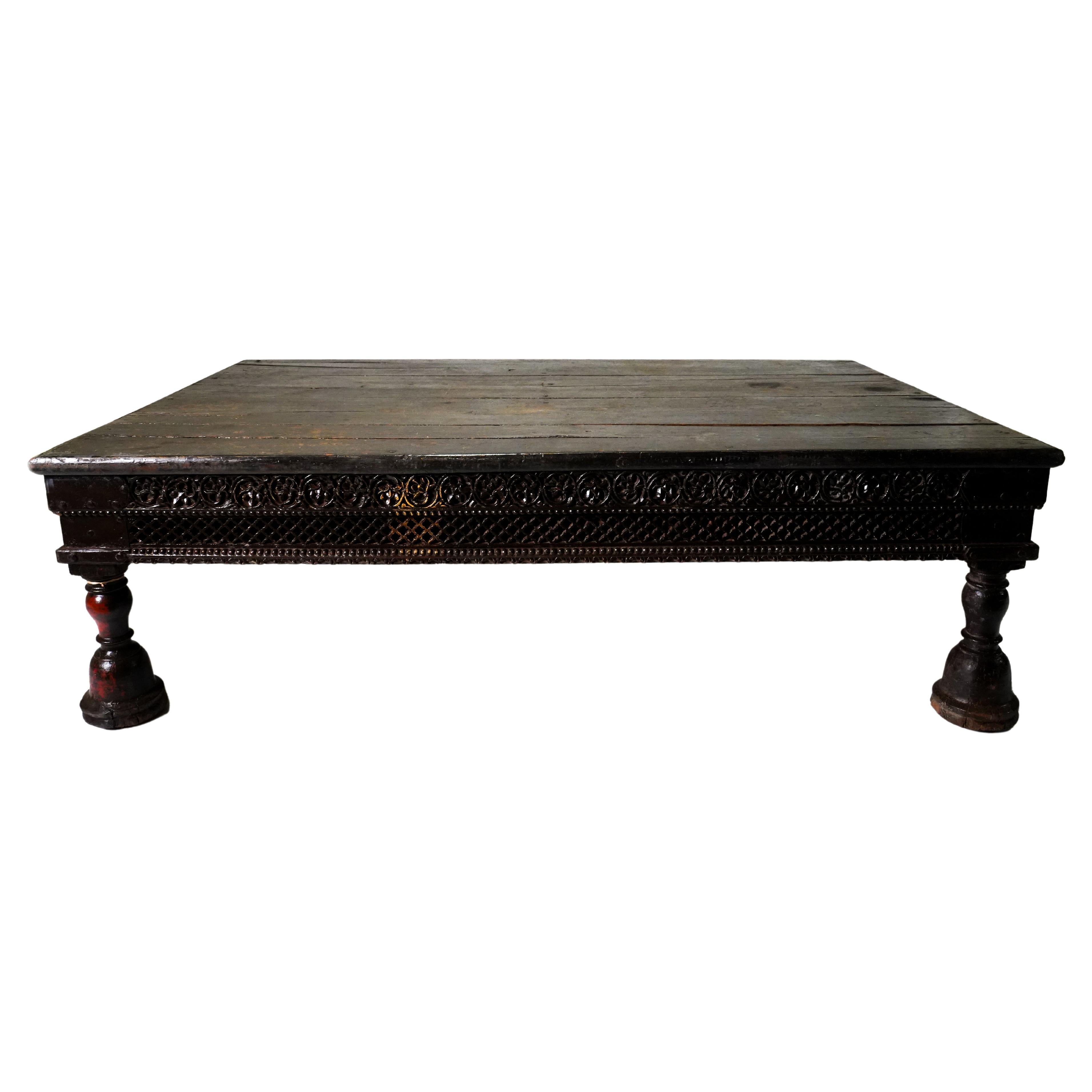 Wooden Takhat with 3 drawers For Sale at 1stDibs