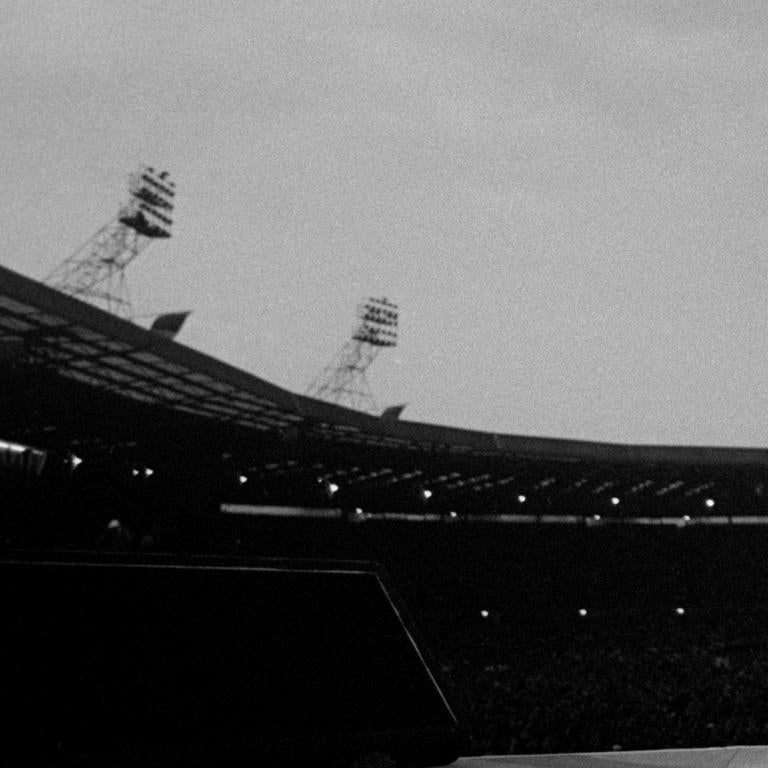 Richard Young - Freddie Mercury, Queen in Concert, Magic Tour, Wembley ...