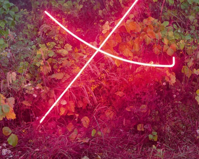 Jung Lee - X – Jung Lee, Neon, Light, Installation, Symbole, Red ...