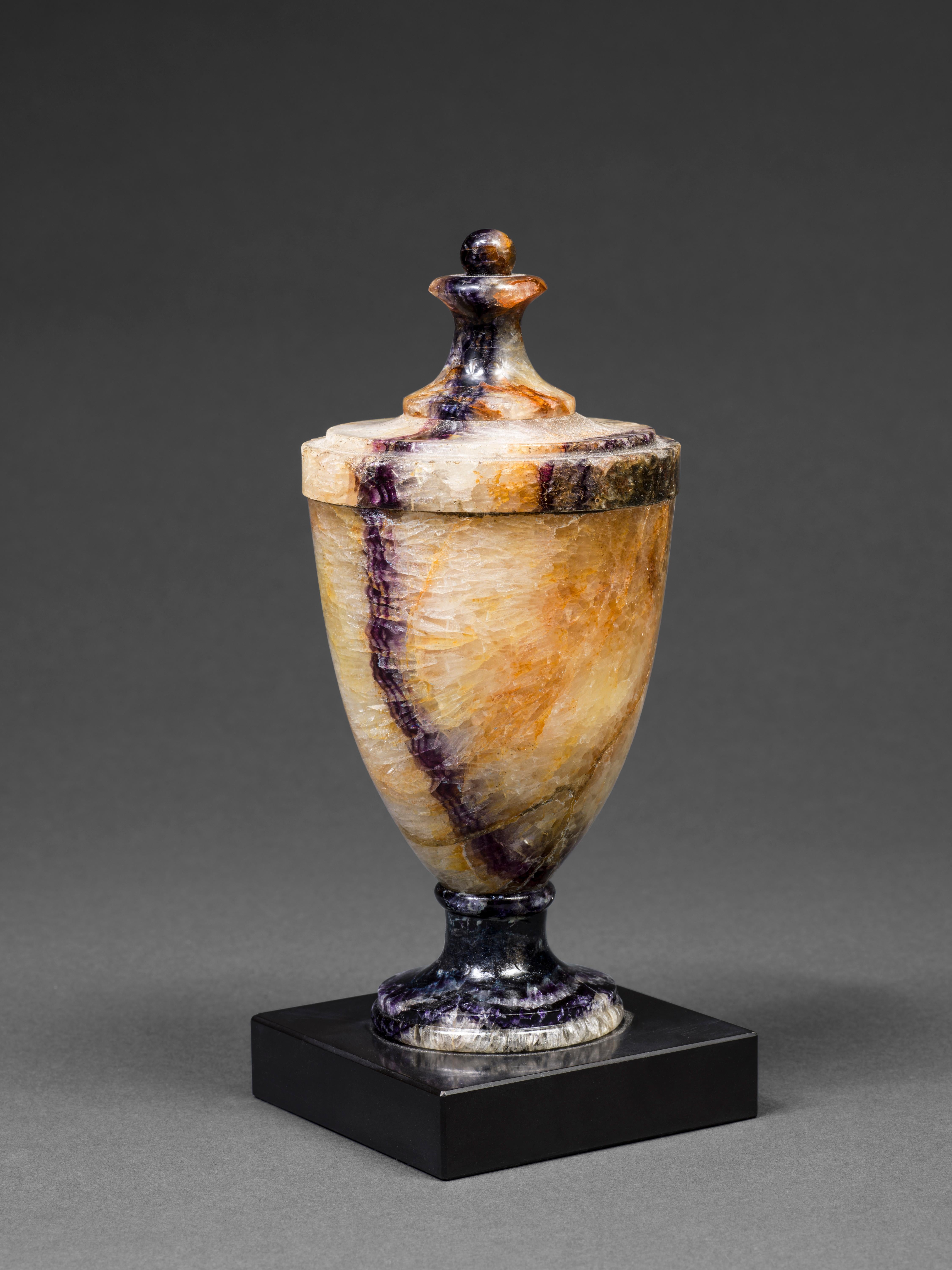 Unknown - ANTIQUE NEOCLASSICAL ENGLISH BLUE JOHN VASE WITH LID For Sale ...
