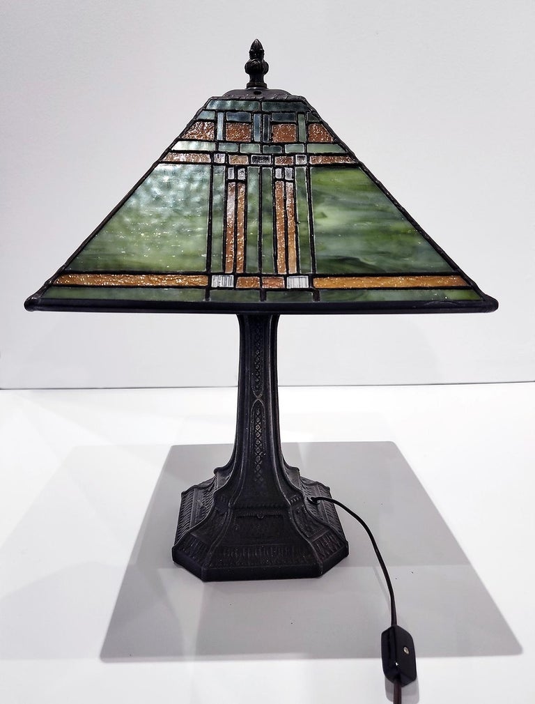 Richard Hoosin - 17.5-inch high signed Richard Hoosin Studio stained ...