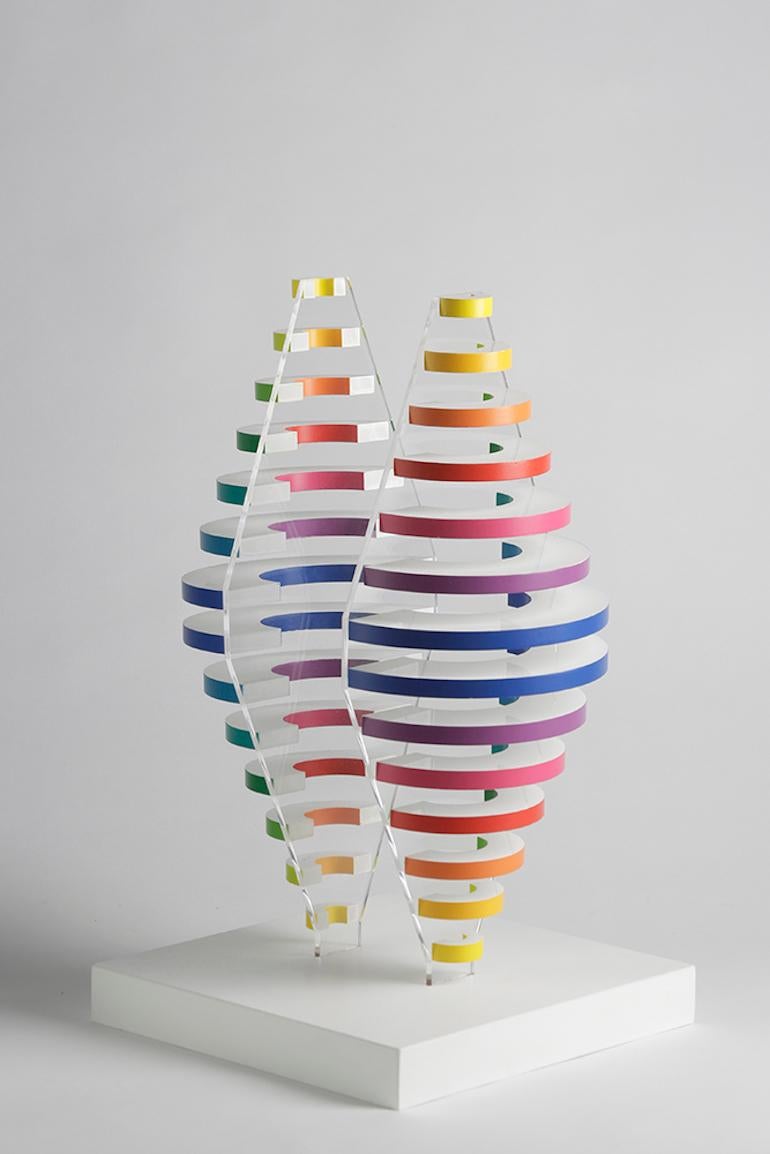 Martha Boto - 2 Demi cones avec anneaux de couleurs For Sale at 1stDibs