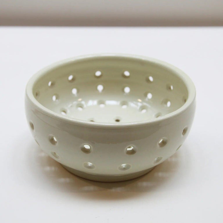 Ron Carlson - Ceramic Functional White Cupped Colander For Sale at 1stDibs