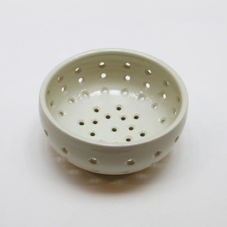 Ron Carlson - Ceramic Functional White Cupped Colander For Sale at 1stDibs