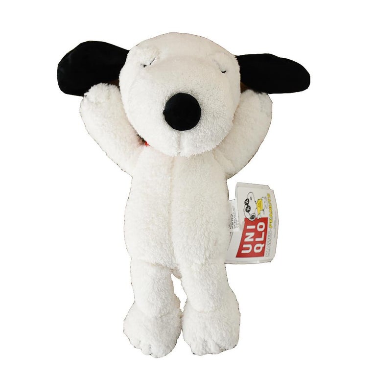 KAWS - KAWS SNOOPY PLUSH (White Small) For Sale at 1stDibs