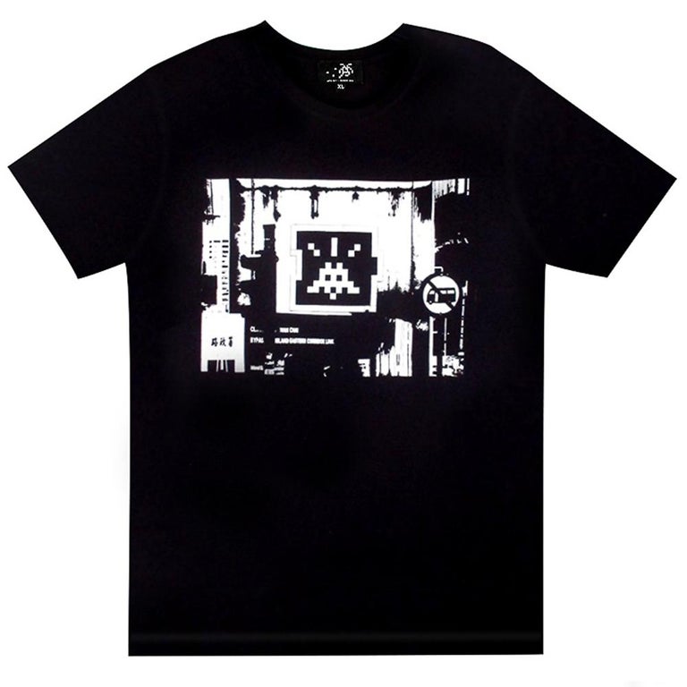Invader - INVADER HK_59 T-shirt (Black Extra Large) For Sale at 1stDibs