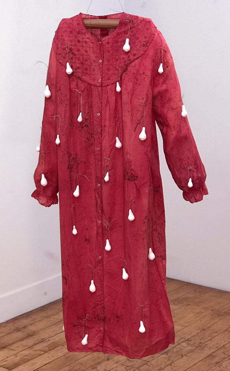 Patricia Miranda – „Patricia Miranda, Dreaming Awake, 2020, Nachtkleid ...