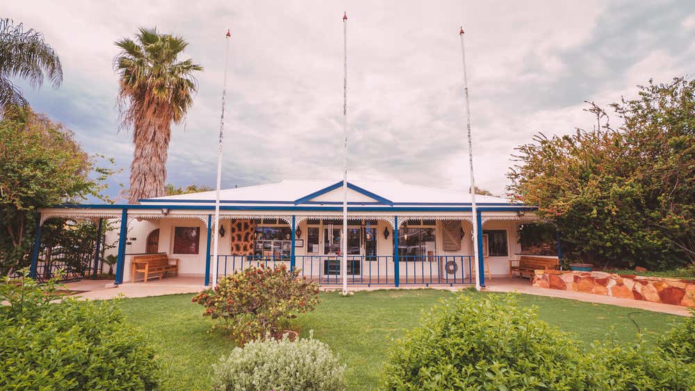 Yubu Napa Art Gallery And Studio - ALICE SPRINGS NT 0871 - 1stDibs