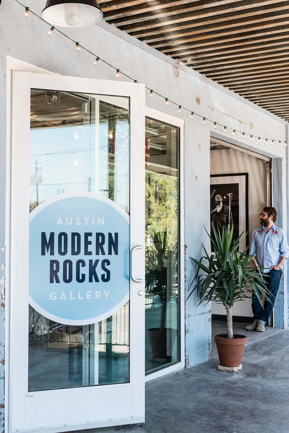Modern Rocks Gallery - Austin 78702-3748 - 1stDibs