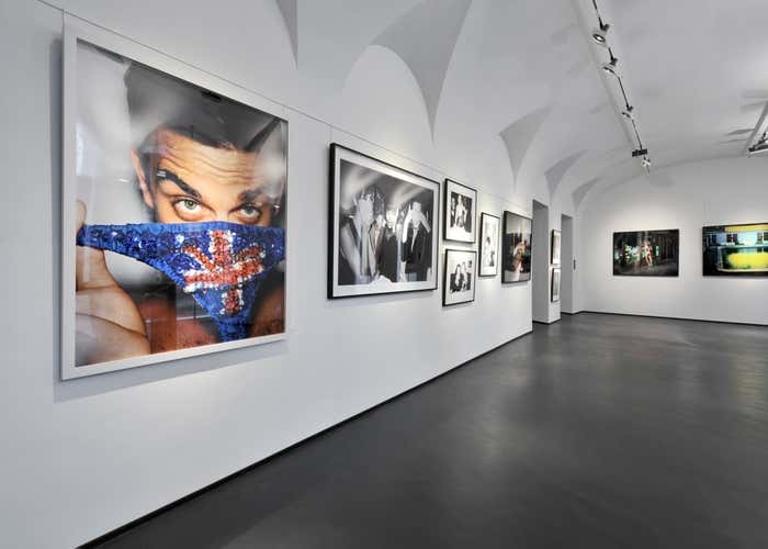 Preiss Fine Arts Photographers Limited Editions - Vienna 1010 - 1stDibs