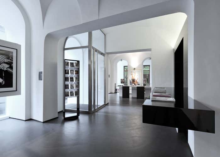 Preiss Fine Arts Photographers Limited Editions - Vienna 1010 - 1stDibs