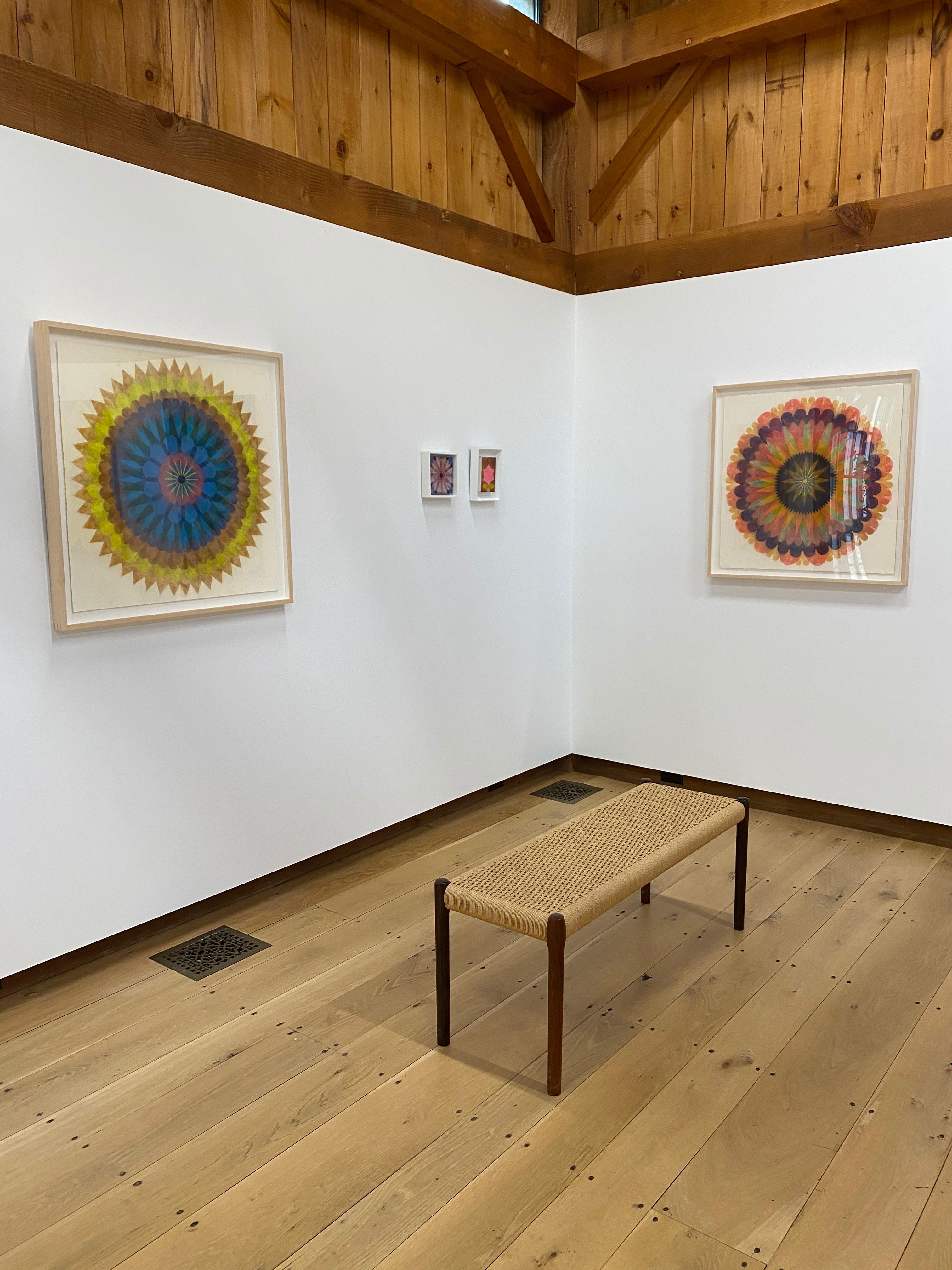 Mary Judge - Poptic Tres, Mandala Floral, Rosa Coral, Naranja, Índigo ...