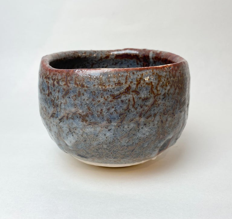 Toshisada Wakao - Tea Bowl with nezumi-shino glaze For Sale at 1stDibs