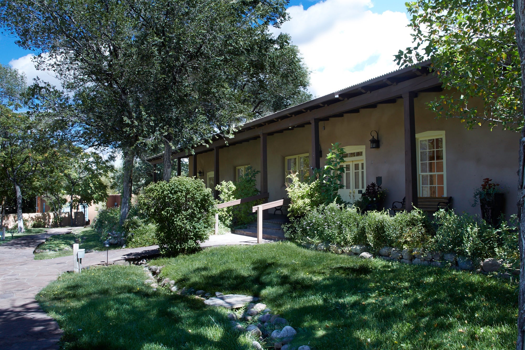 Gerald Peters Gallery - churned - Santa Fe, NM 87501 - 1stDibs