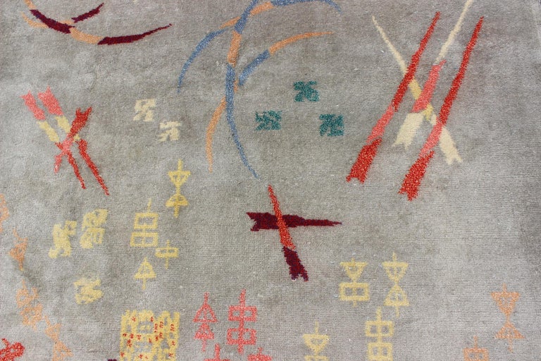 Mid Century Modern Rug with Abstract Design in Light Gray and Multi ...