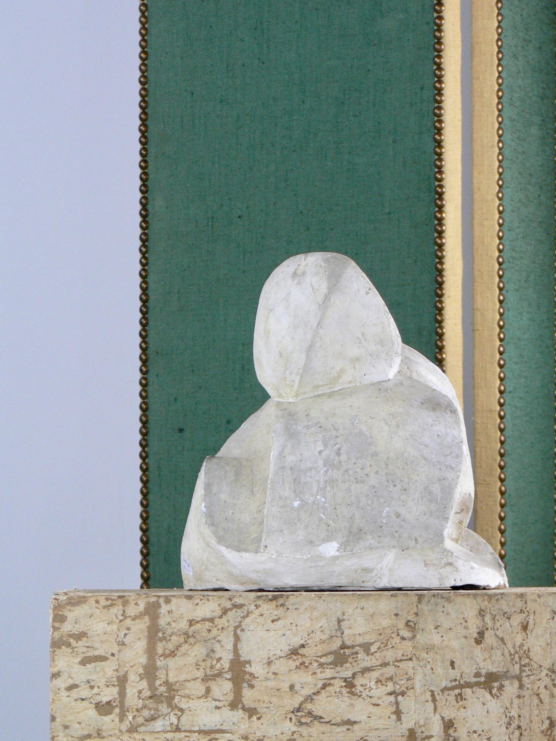 Abstract plaster sculpture from the 1950s with a French origin. For ...