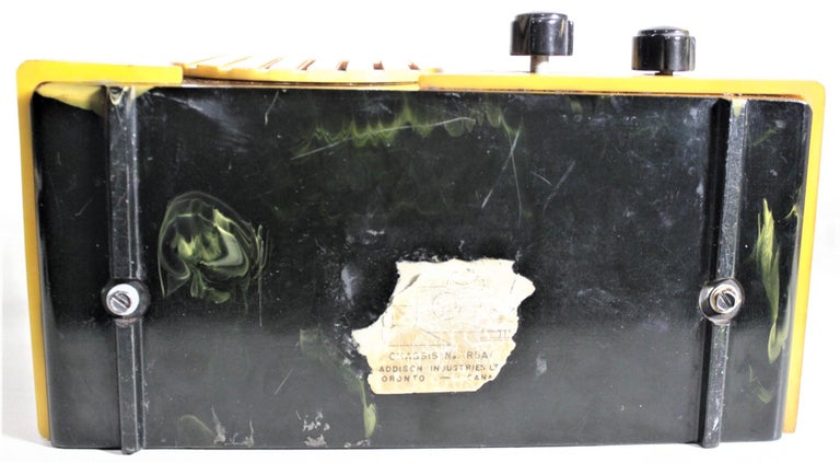 Addison Art Deco Model B2E Black and Yellow Marbled Catalin 'Waterfall ...