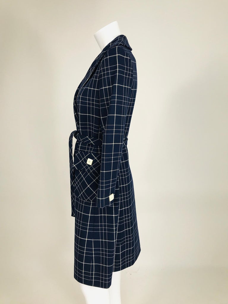 Adele Simpson 1960s Navy and White Wool Plaid Wrap Coat For Sale at 1stDibs