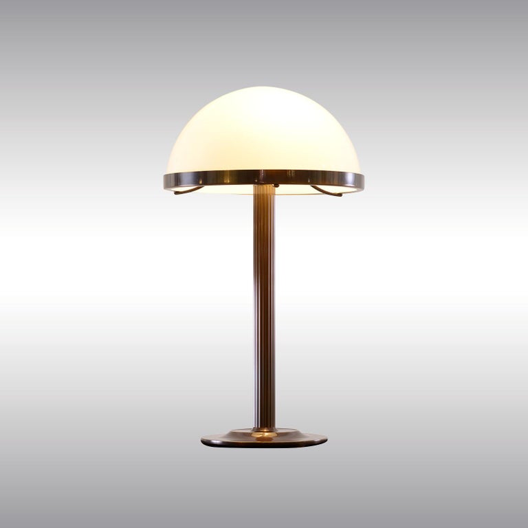 Adolf Loos, Jugendstil-Tischlampe aus Messing und Opalglas, Neuauflage ...