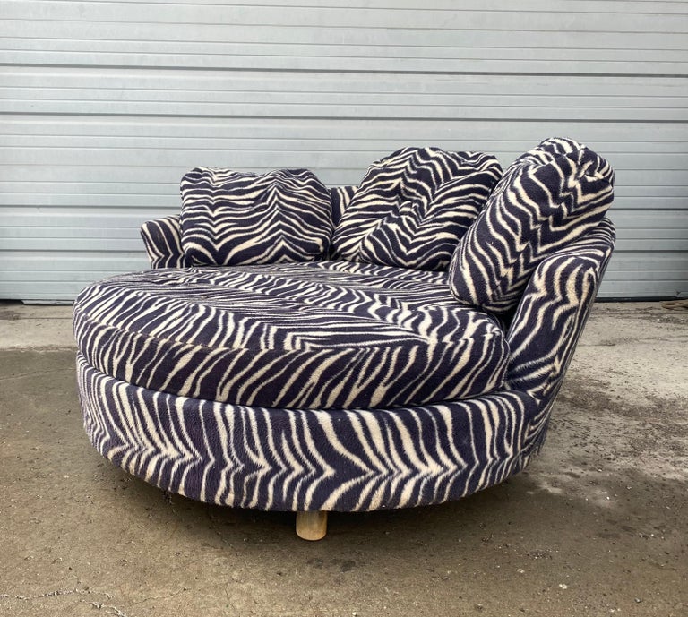 Adrian Pearsall, Milo Baughman Style Disc / Sphere Lounge Chair, 1970s ...