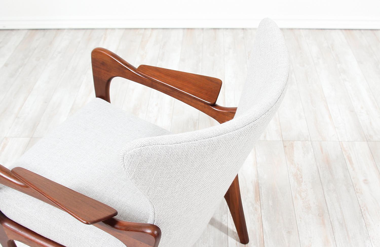 Adrian Pearsall Model 2291-C Lounge Chairs for Craft Associates at 1stDibs