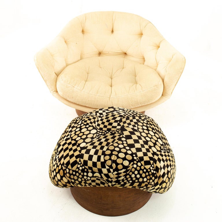 Adrian Pearsall Style Wieland Furniture Company Walnut Upholstered ...