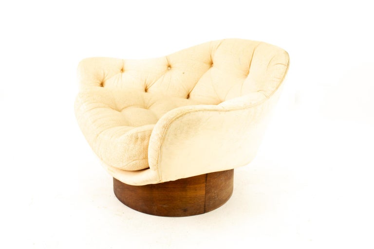 Adrian Pearsall Style Wieland Furniture Company Walnut Upholstered ...