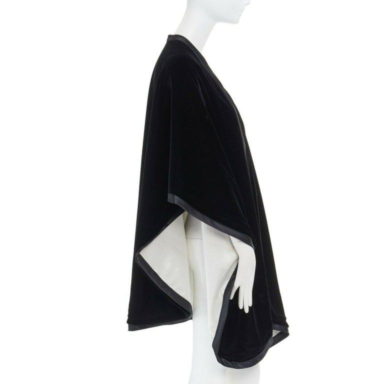 ADRIENNE LANDAU black velvet white silk lined cape poncho shawl jacket ...