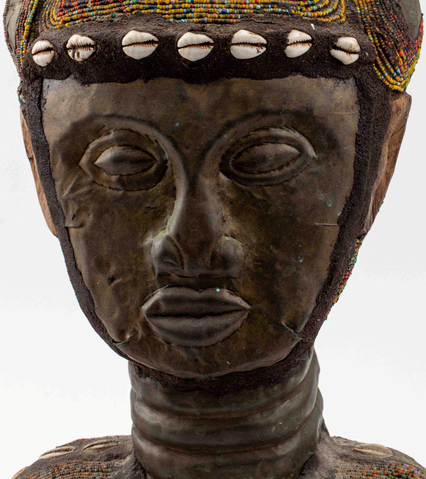 African Bamun Carved Wood Bust Sculpture For Sale at 1stDibs