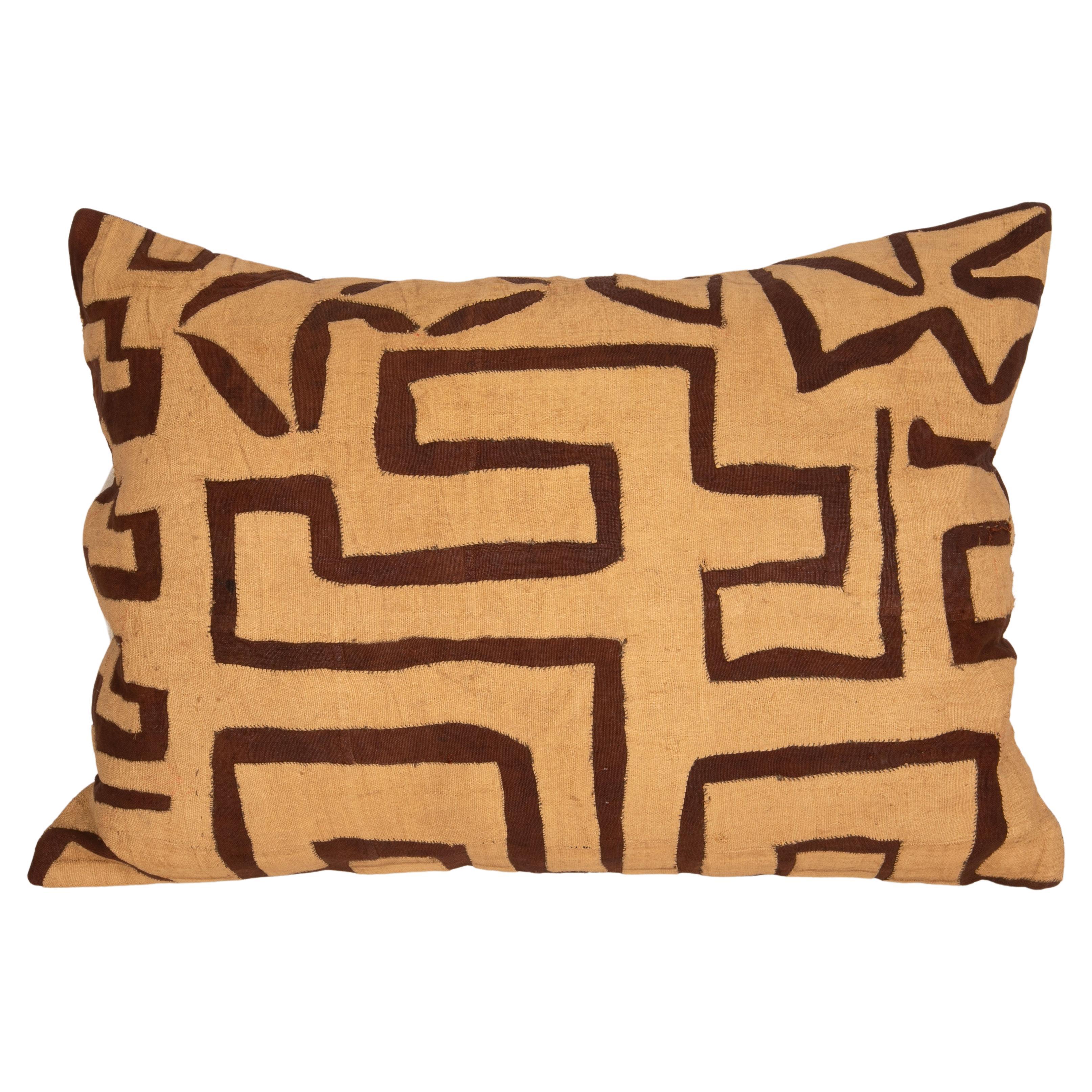 Large Graphic Kuba Cloth African Pillow For Sale at 1stDibs
