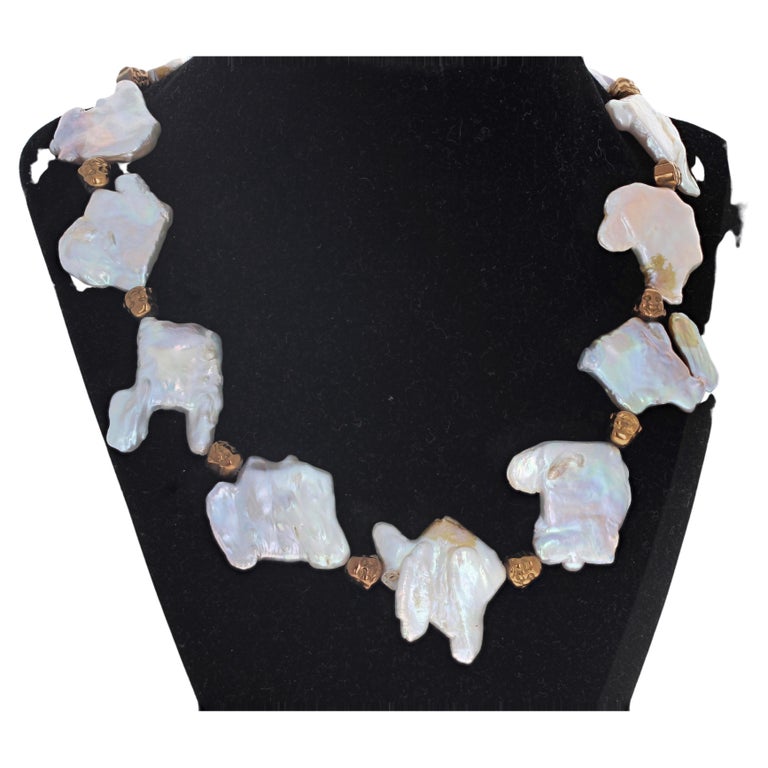 AJD Glistening Happy Beautiful Pearl Shells, Necklace For Sale at 1stDibs