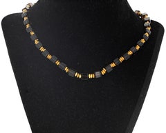 AJD Magnificent Glowing Natural Spiderweb Agate 21" Necklace For Sale at 1stDibs